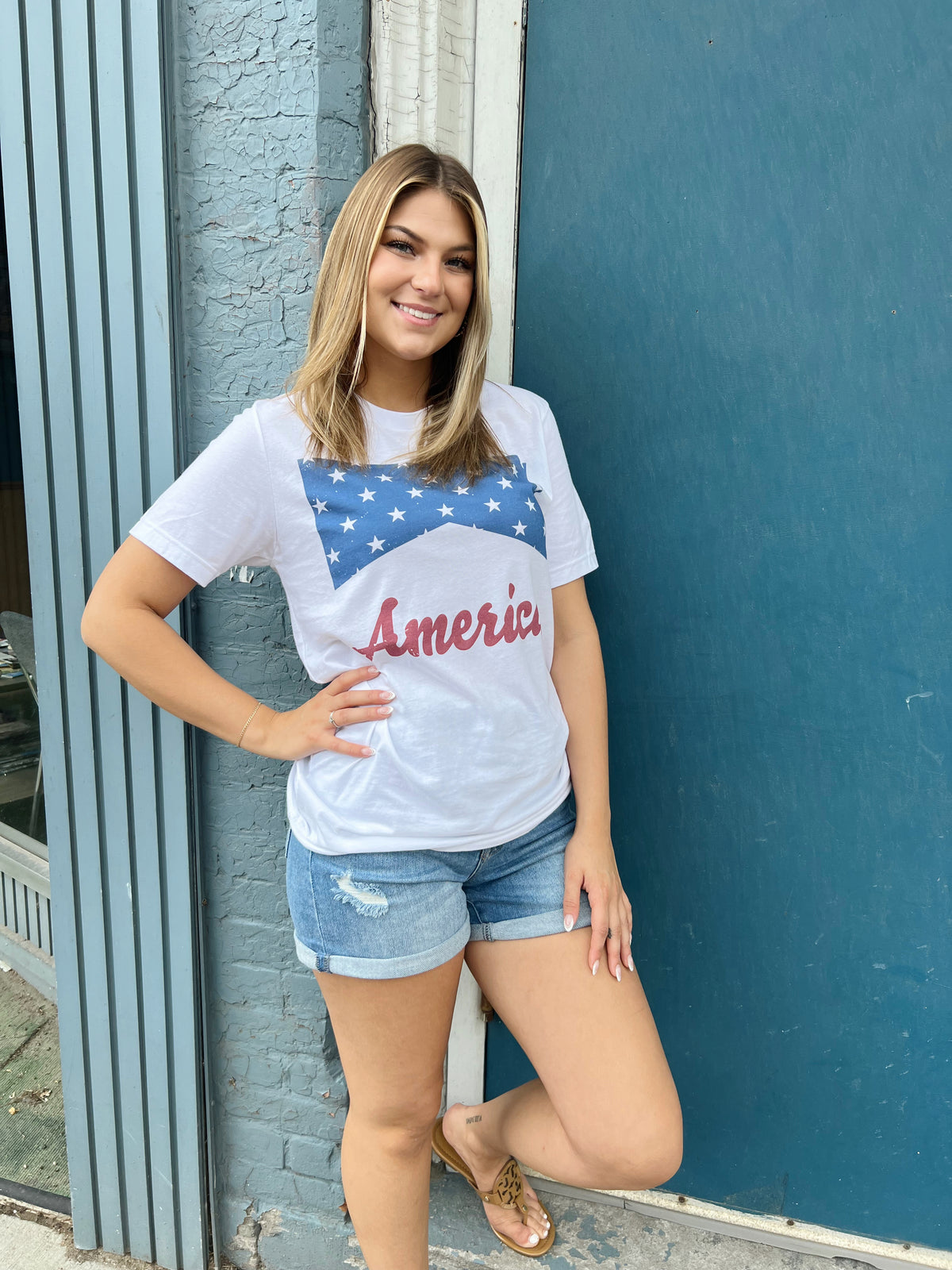 Curvy America T-shirt | Wildflower on Main
